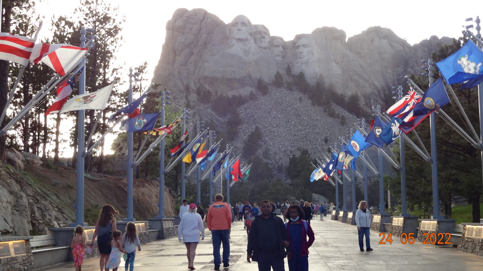 YellowStone – BigHorn National forest – Devils Tower – Mt Rushmore ...